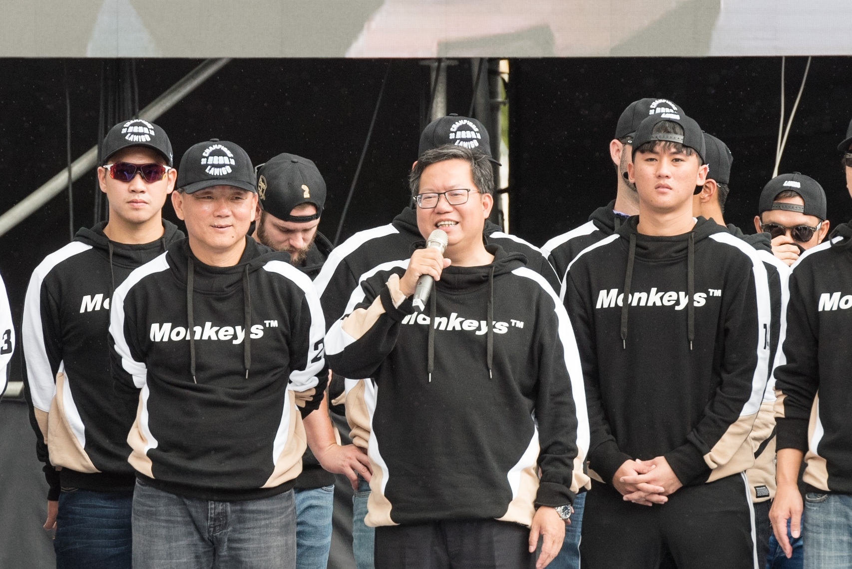 中華職棒總冠軍賽Lamigo桃猿隊封王遊行 鄭市長：5年奪4冠，與市民一起分享屬於桃園的榮耀